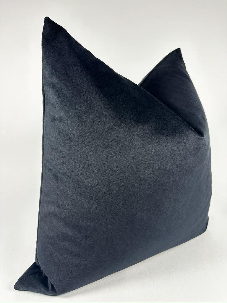 Obsidian Black Solid Pillow Cover – Love, Ravin Collection